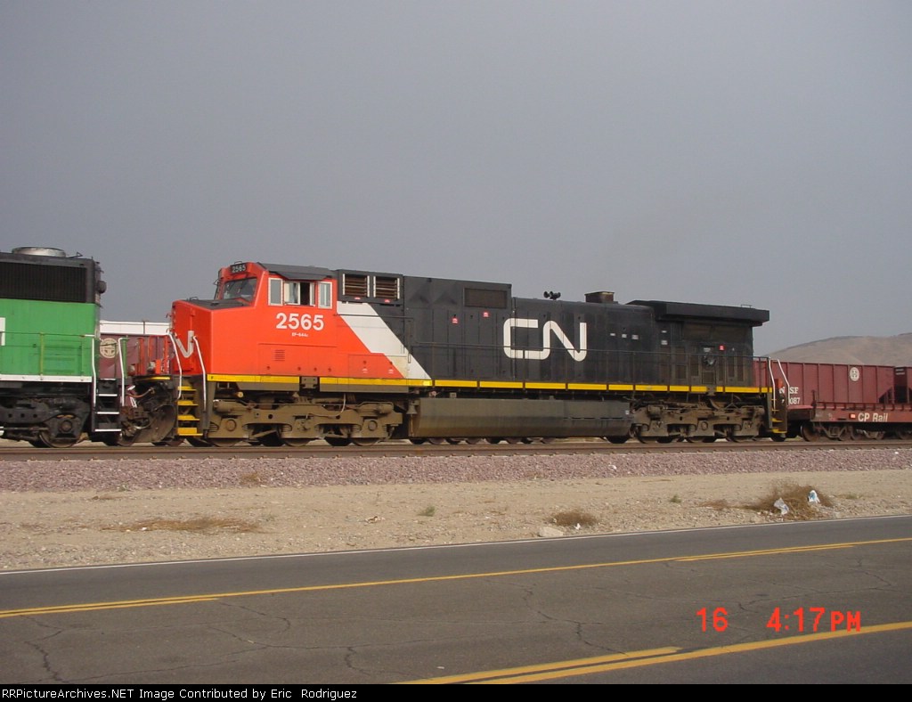 CN 2565